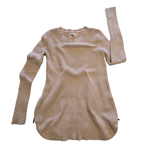 Akini | Tops | Akini Xs Long Sleeve Waffle Knit Tunic Sweater Beige ...